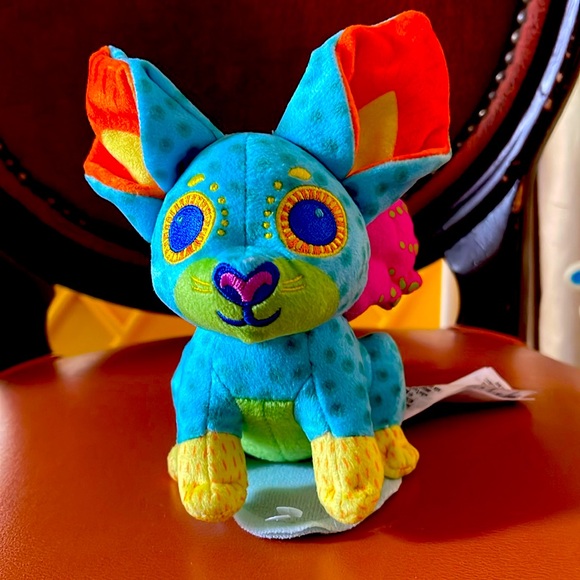 Disney | Toys | Disney Pixars Coco Alebrijes Blue Magnetic Shoulder ...